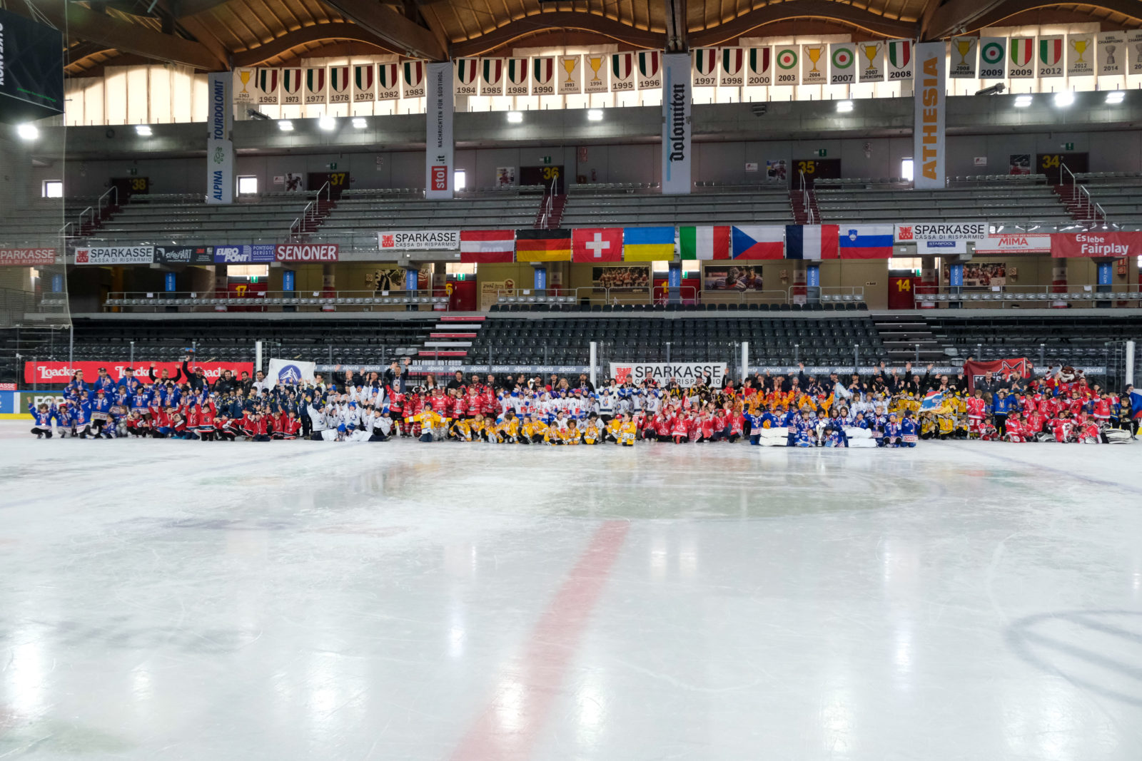 Der EHC Kloten gewinnt das 11. Internationale Frühlingsturnier ...